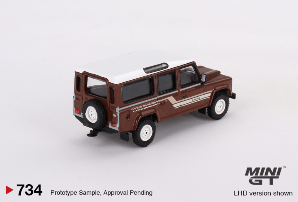 Mini GT Land Rover Defender 110 - 1985 County Station Wagon - Russet Brown